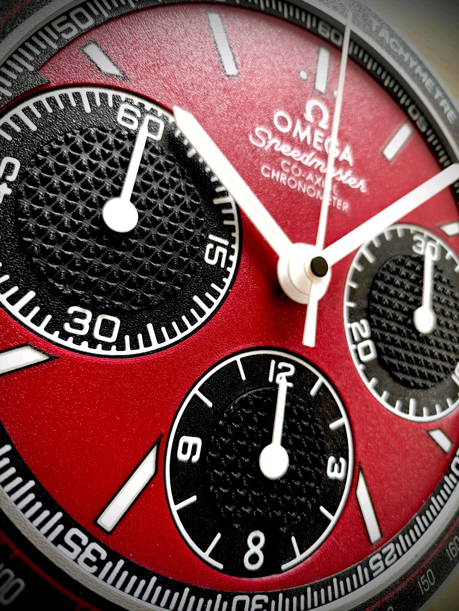 Speedmaster Racing Red | WatchCrunch
