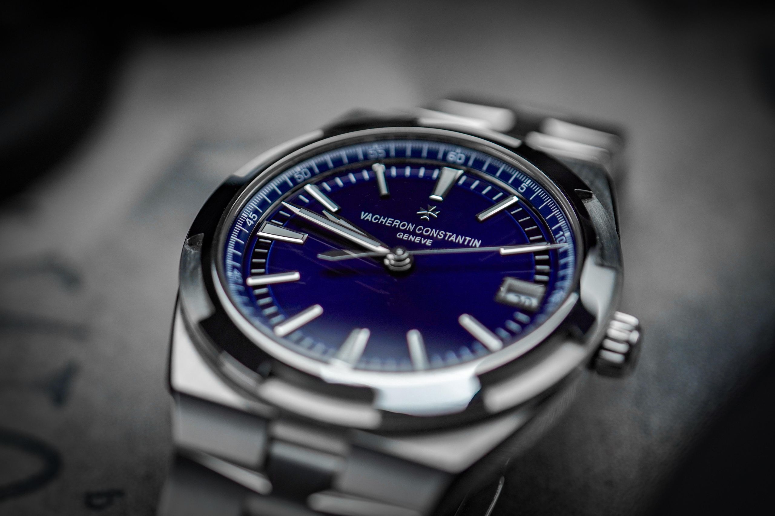 Photo session: Experimenting with angles! | WatchCrunch