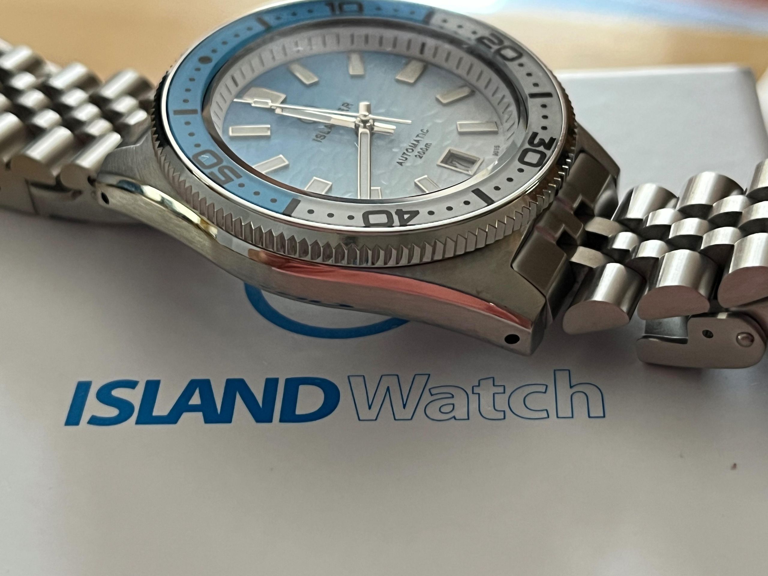 New Arrival: Islander Northport blue/white | WatchCrunch