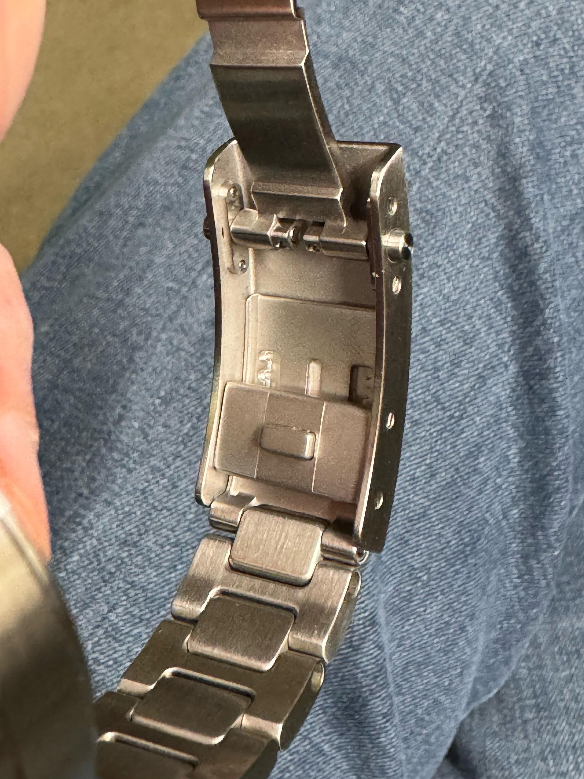 New Sinn 556 Quick Adjust Clasp | WatchCrunch