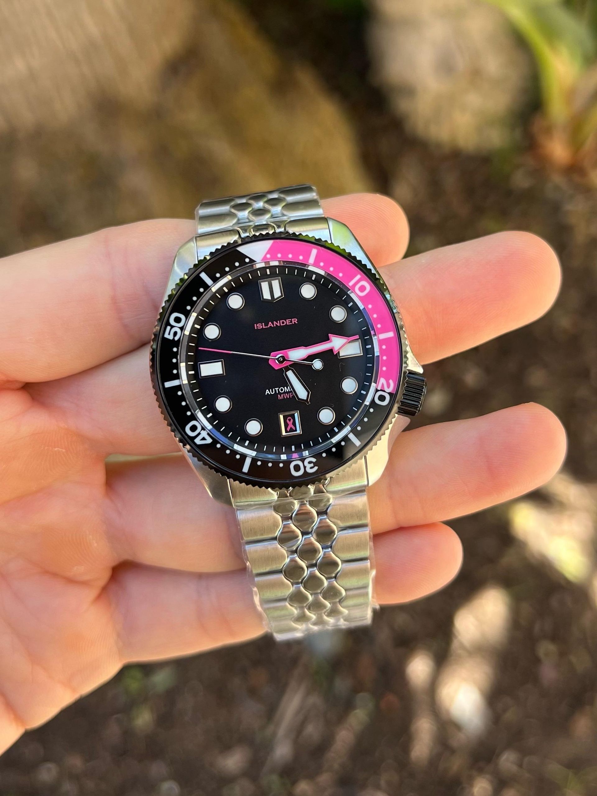 The Islander x StrapHabit x Brodinkee "MWP" charity watch just showed ...