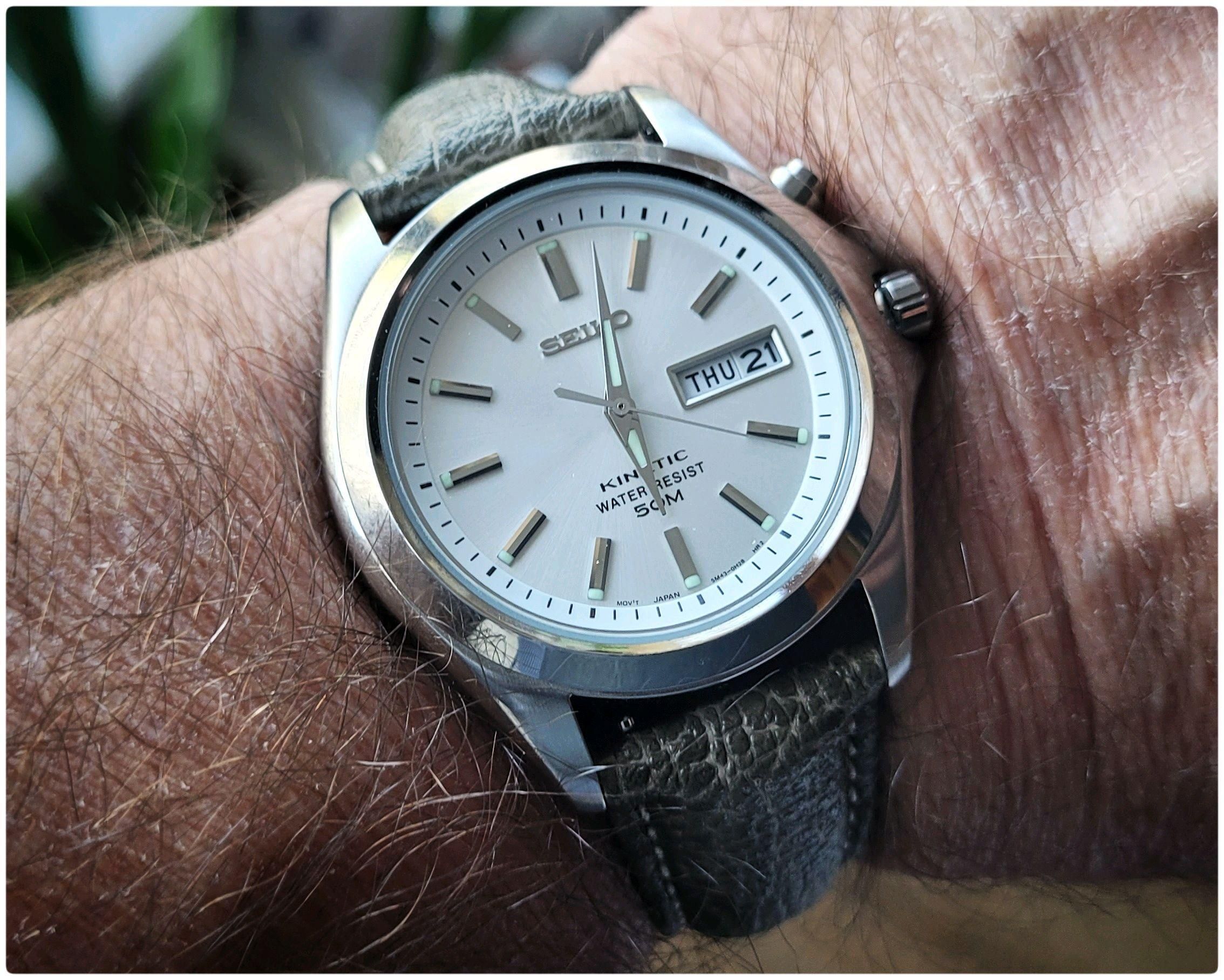 Seiko 5M43- OE70 Kinetic | WatchCrunch