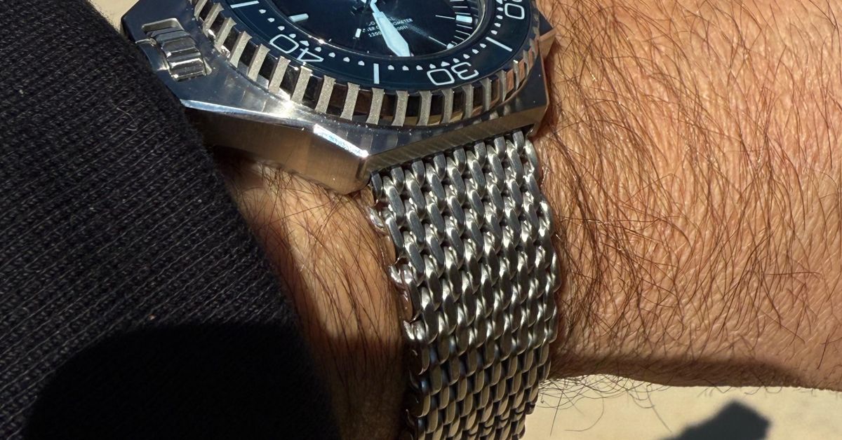 Summer blue Ploprof on Sharkskin mesh bracelet | WatchCrunch