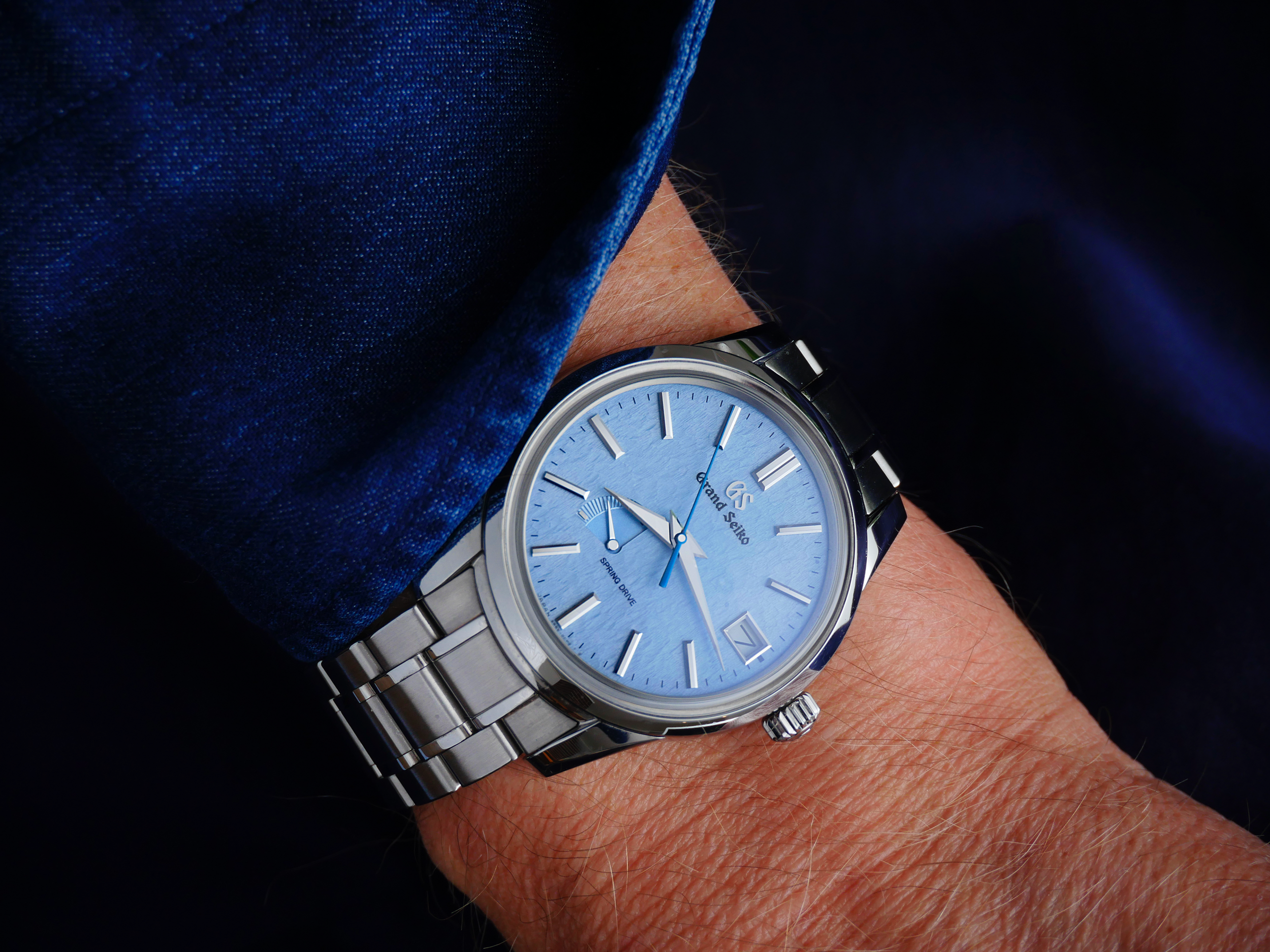 SBGA407 "Skyflake" on an original GS steel bracelet | WatchCrunch