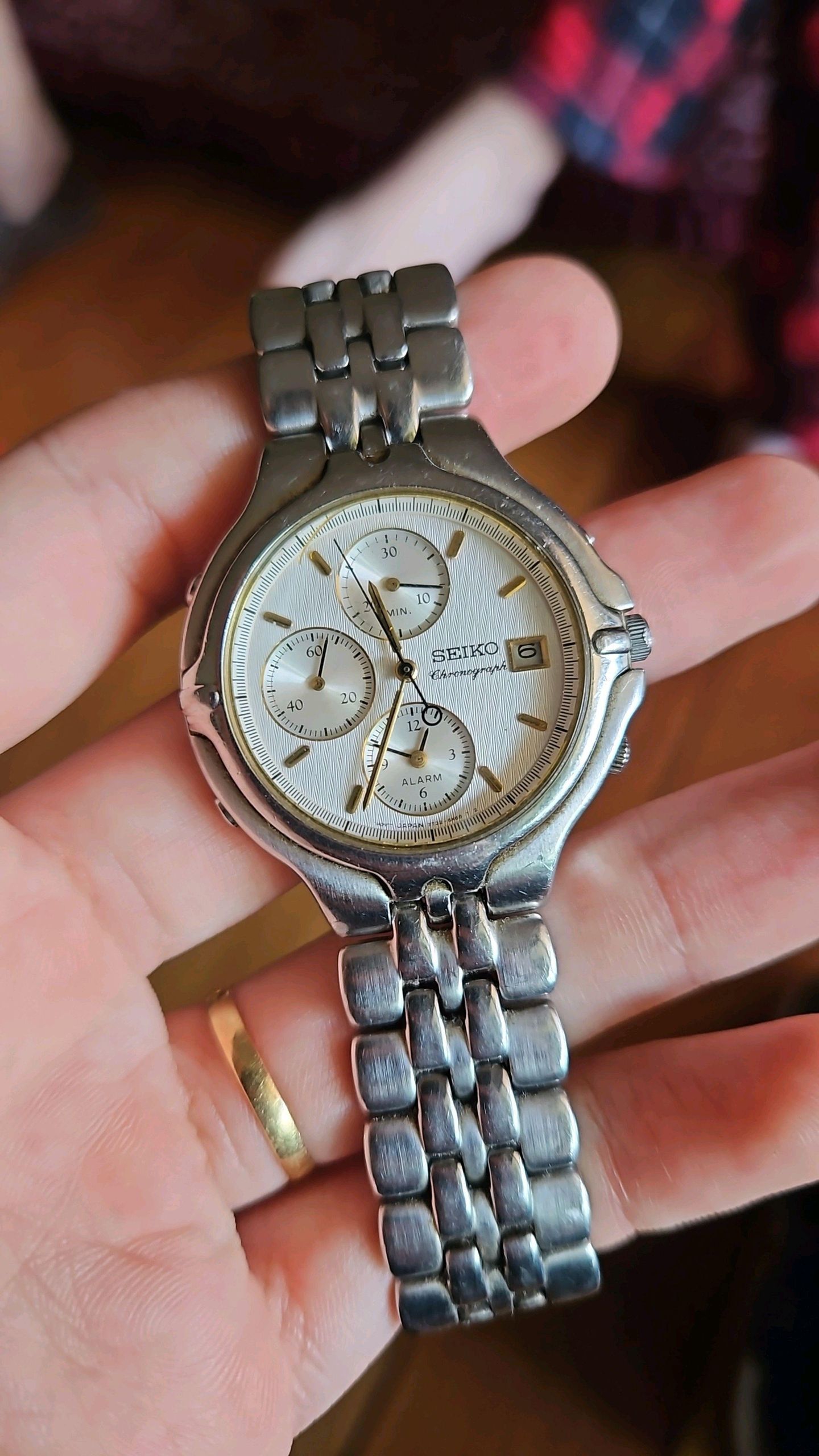 Seiko Chronograph 7T32-6H00 R1 | WatchCrunch