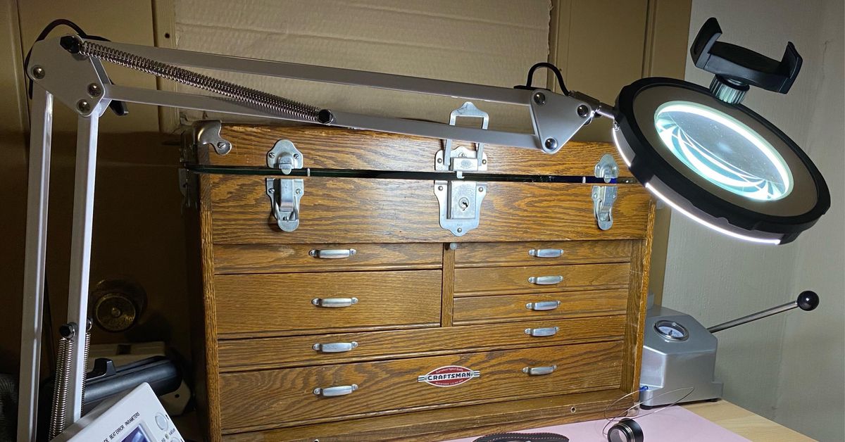 Lamp for amateur watchmakers | WatchCrunch