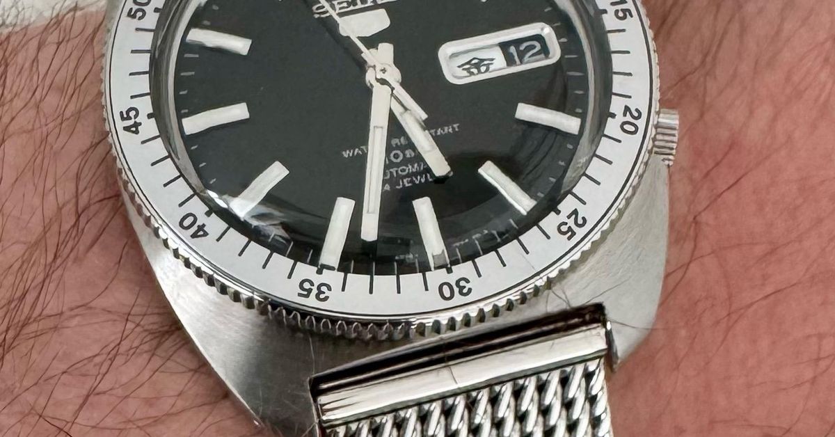 Seiko Gene Krantz Reissue SRPL91K1 on mesh | WatchCrunch