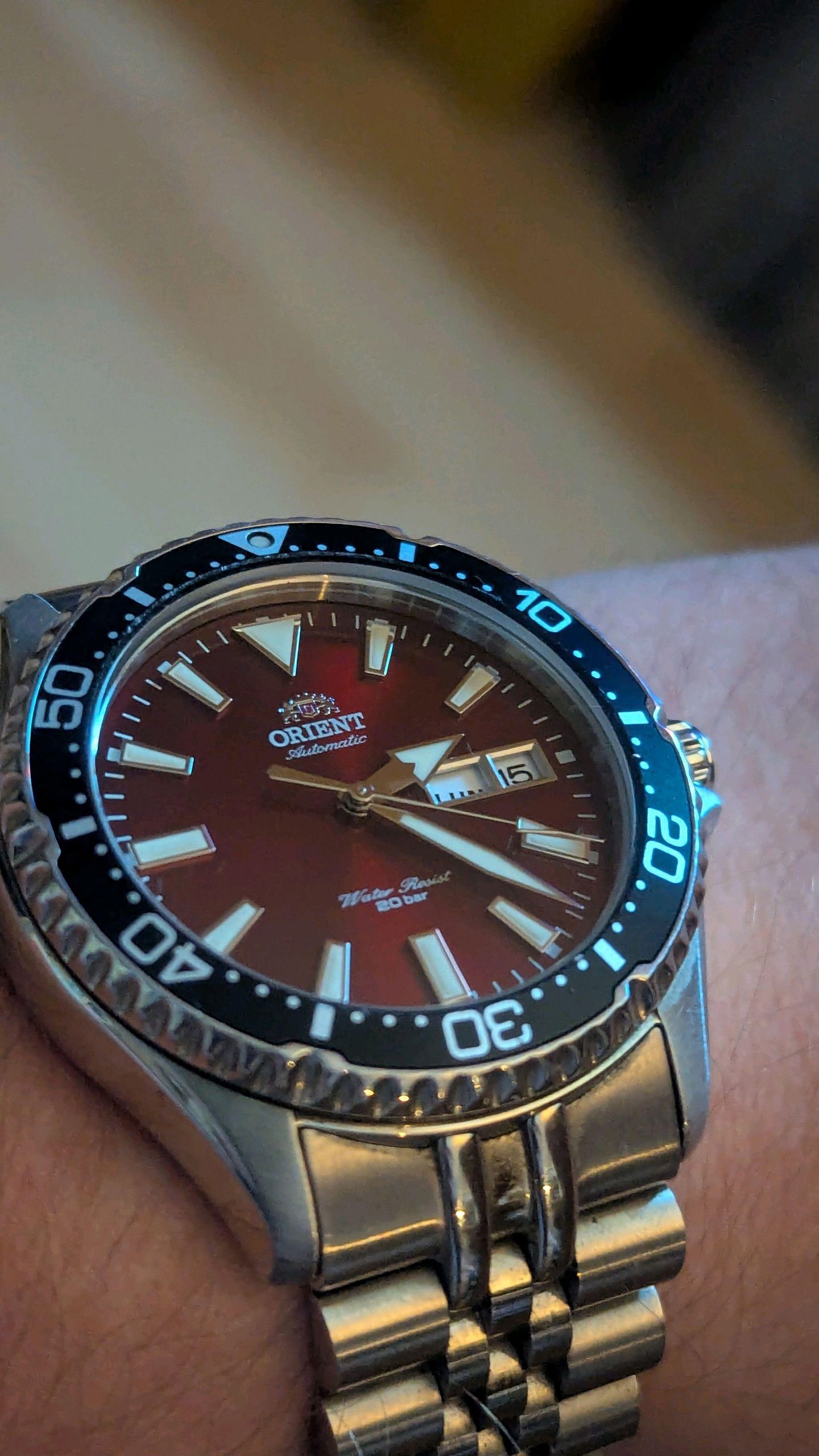 Orient Kamasu Red Sunburst Dial | WatchCrunch