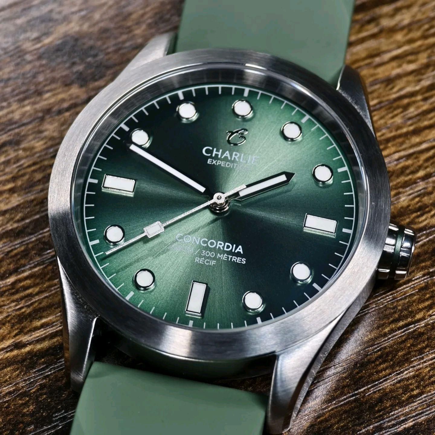 Charlie Paris Concordia Reef... | WatchCrunch