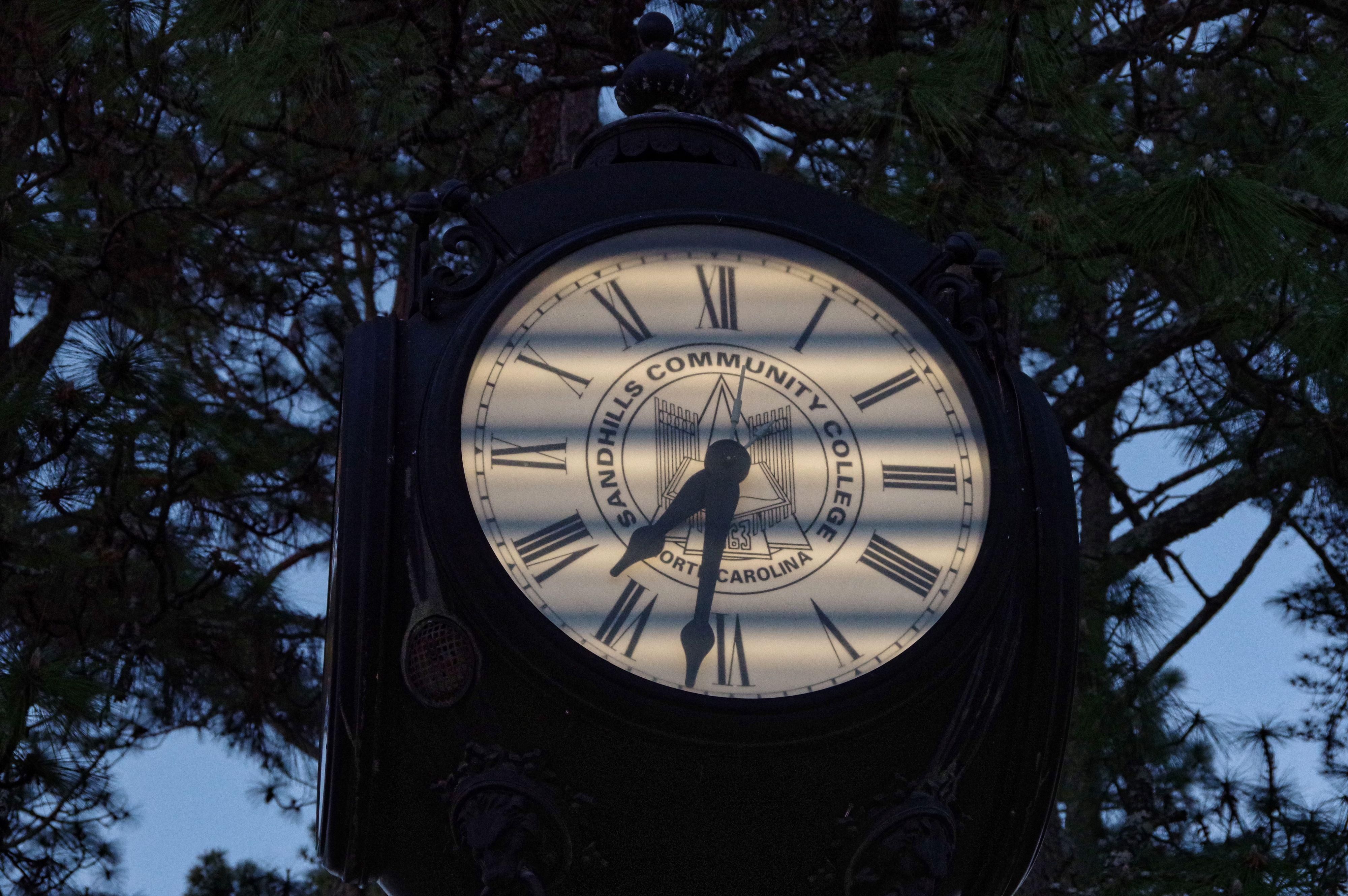 Public clock | WatchCrunch