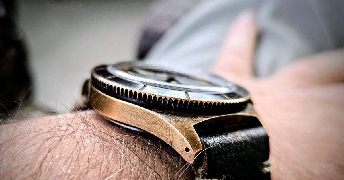 A few pics of the GSD 5 Series... | WatchCrunch