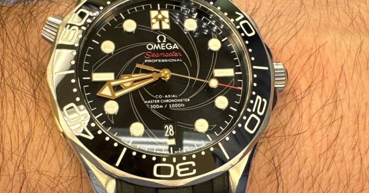 OHMSS Omega Seamaster | WatchCrunch