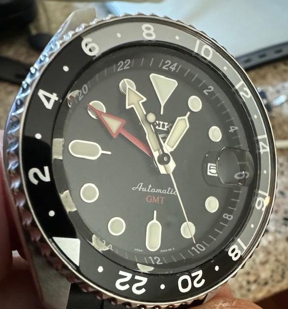 A beginner’s guide to GMT watches - from a beginner | WatchCrunch