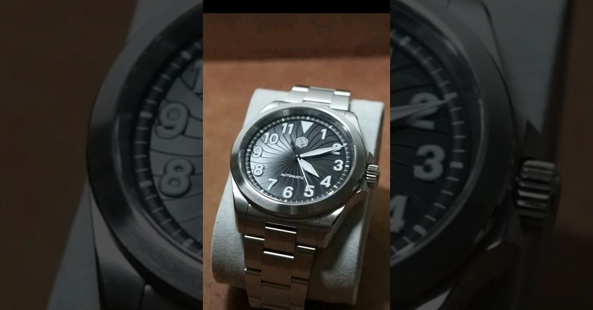 San Martin SN0132 New 2024 model w/ turbine dial | WatchCrunch