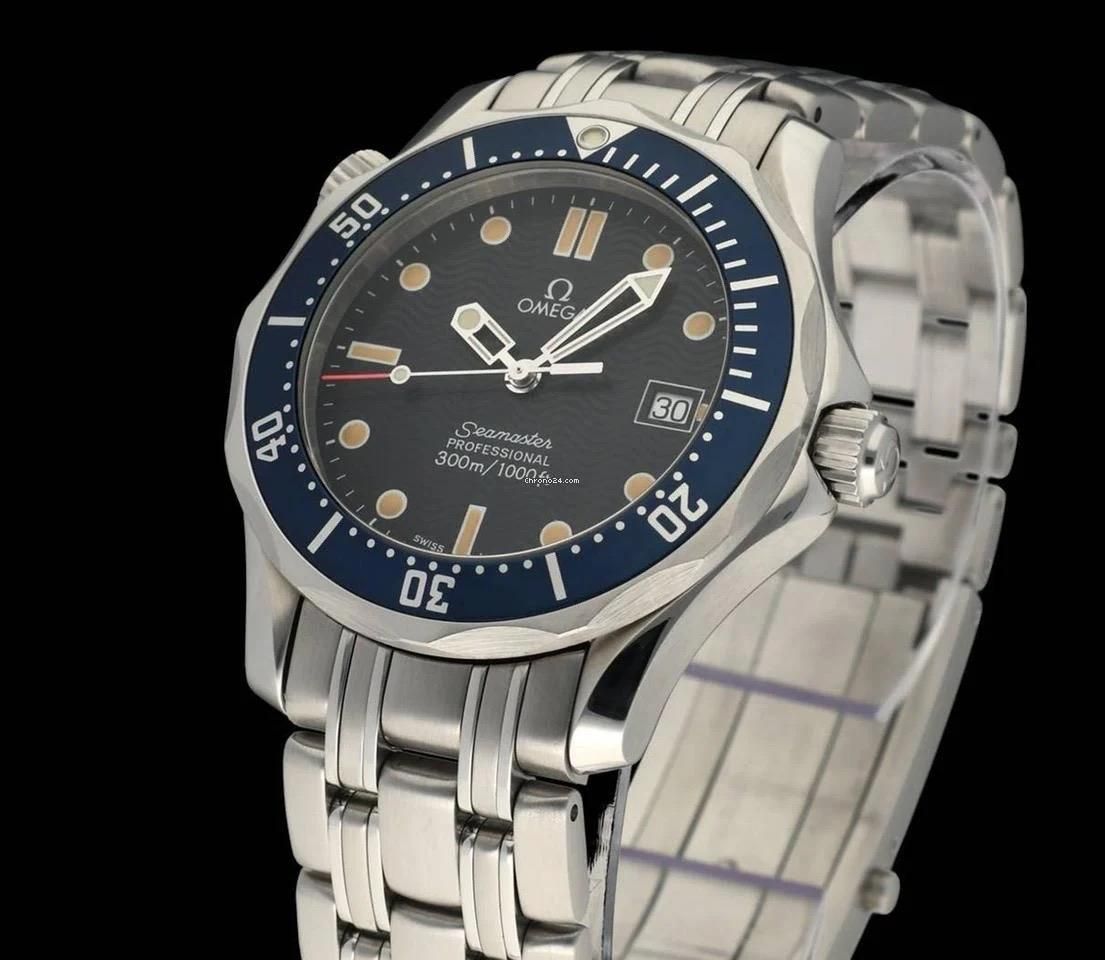 Omega Seamaster 300 Mid-Size | WatchCrunch