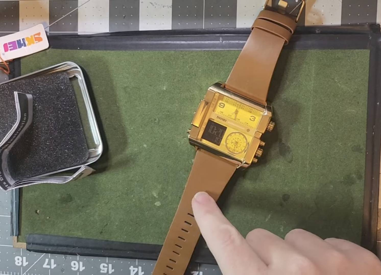 Man Buys Rare $5k watch for $40 | WatchCrunch