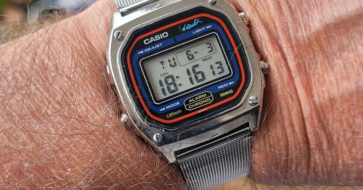 Casio DW1500 | WatchCrunch