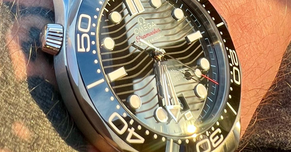 SMP 300 | WatchCrunch