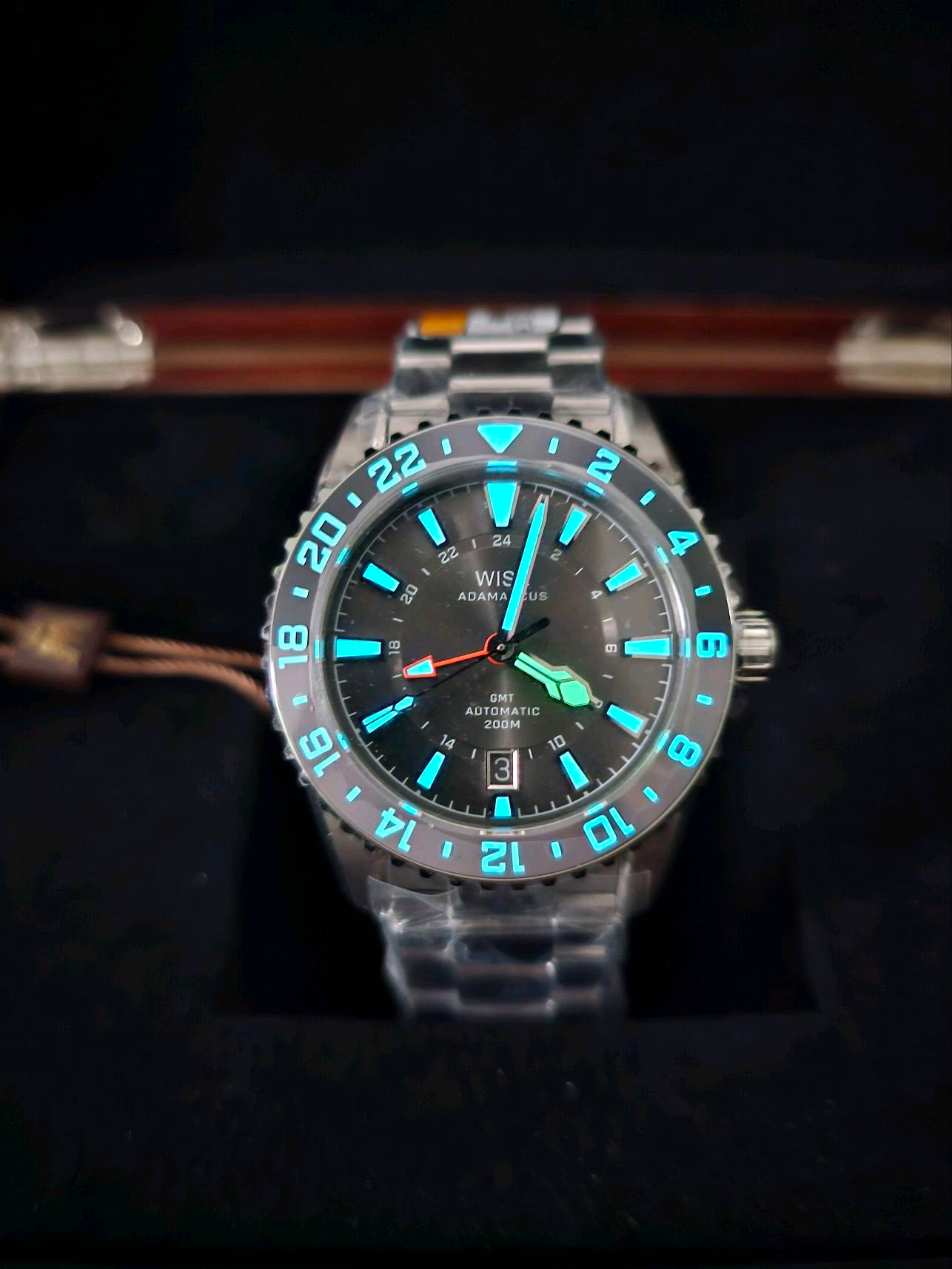 Wise Damascus ADX110 True GMT | WatchCrunch