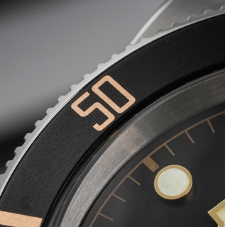 My homage watch : Watchdives WD7922 "Black Bezel - Yellow Marker", a ...