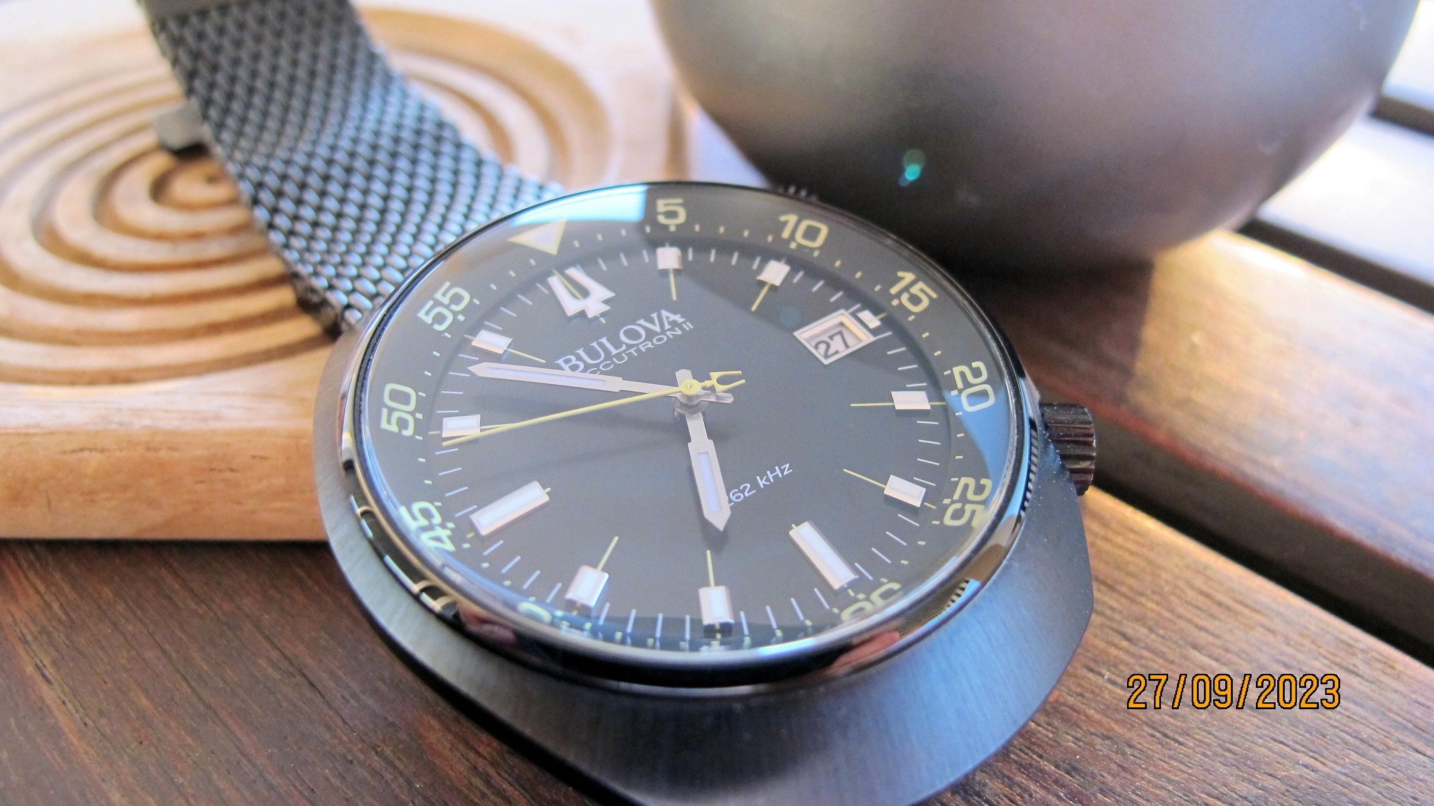 The smoothest sweeping second's hand watch that I own is a quartz ...