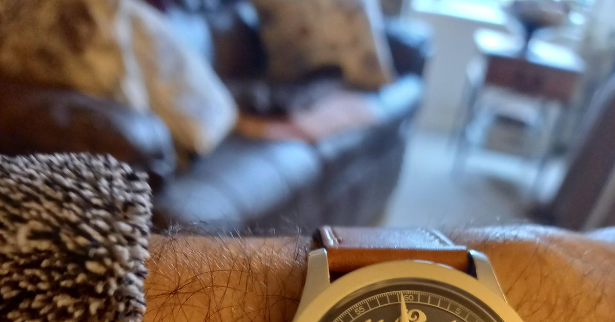 Nice little watch. | WatchCrunch