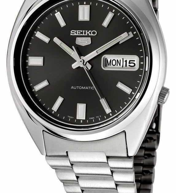 Seiko 5 Sports SNXS79 | WatchCrunch