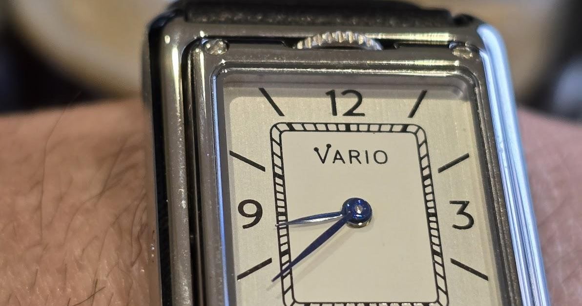 Vario VERSA Reversible Dual Time — Two Lives, One Watch | WatchCrunch