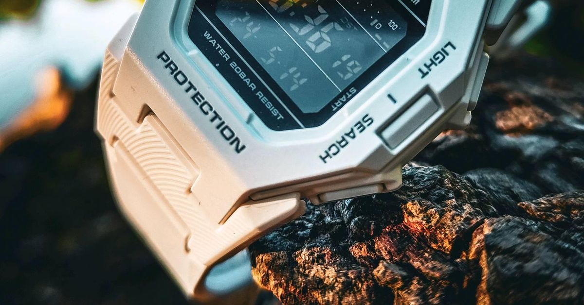 Casio G-Shock GDB 500-7 | WatchCrunch
